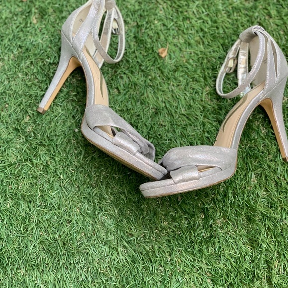 Nina | Shoes | Silver Open Toe Heels Never Warn | Poshmark